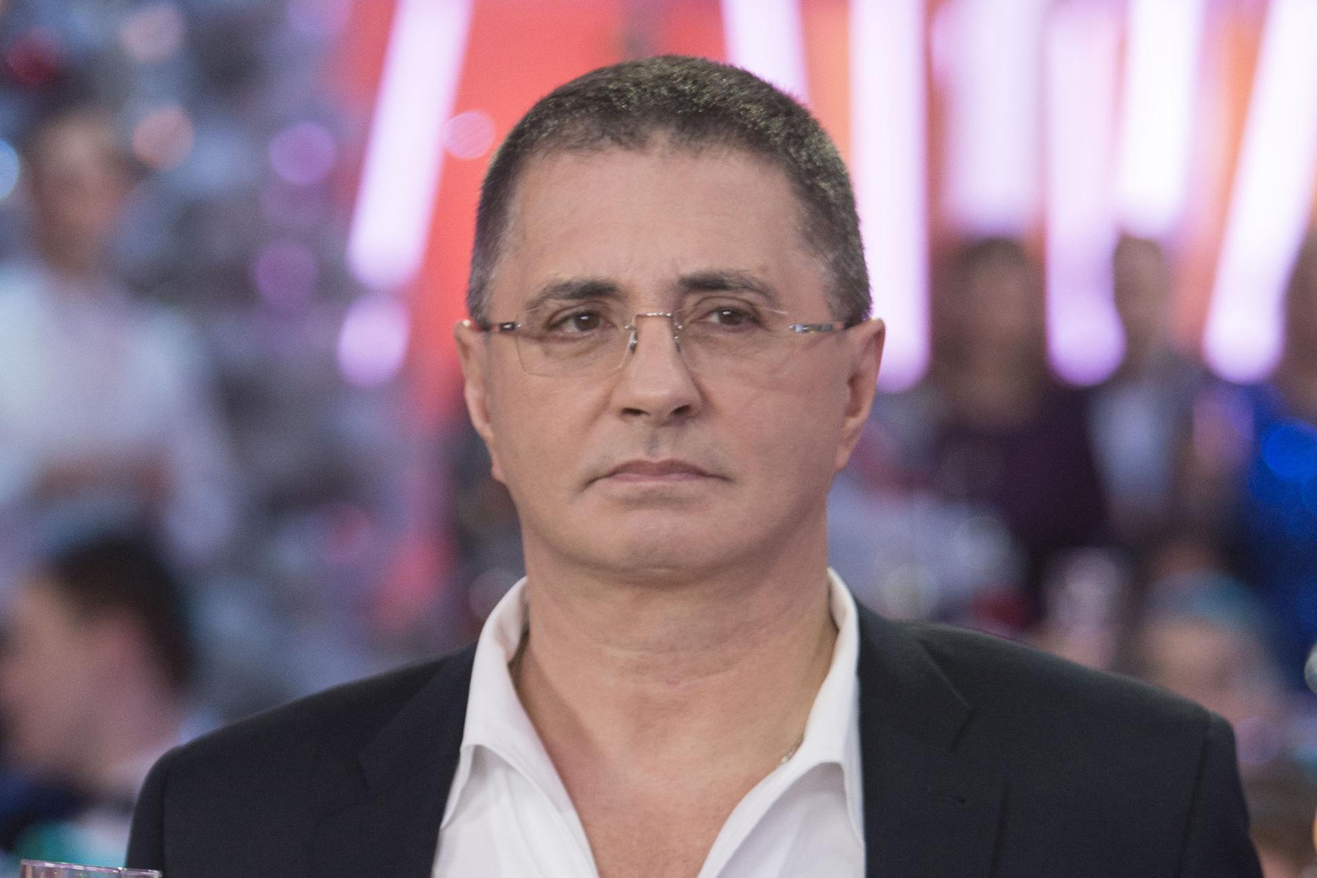 Доктор Мясников перечислил предпосылки к развитию остеопороза: Новости ...